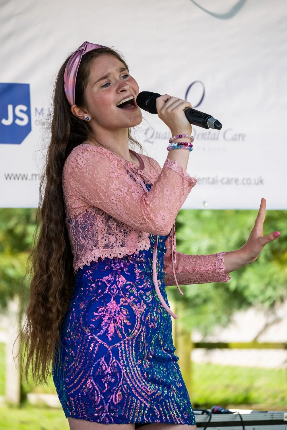 HOLLY SHEPHERD — Powderham Live