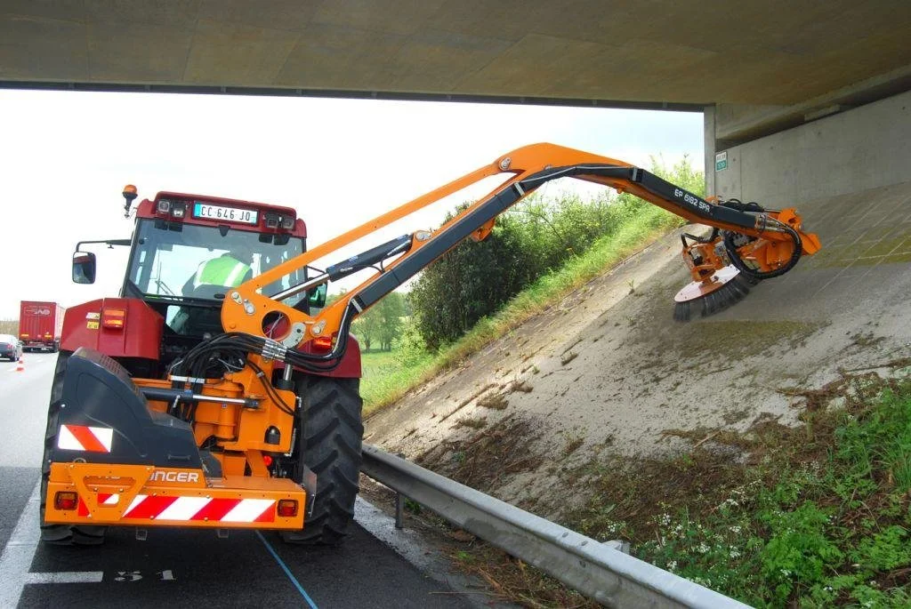 Rabaud - Weeding Brush — DJB Machinery Ltd