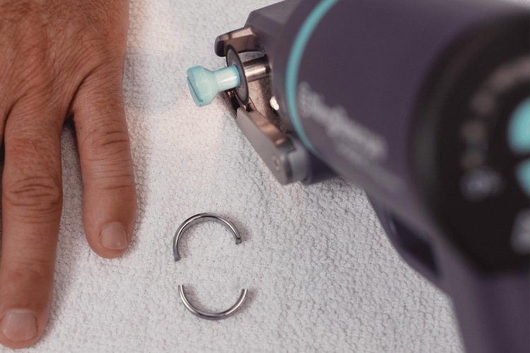 The BEST Stuck Ring Removal Solution | Ring Rescue