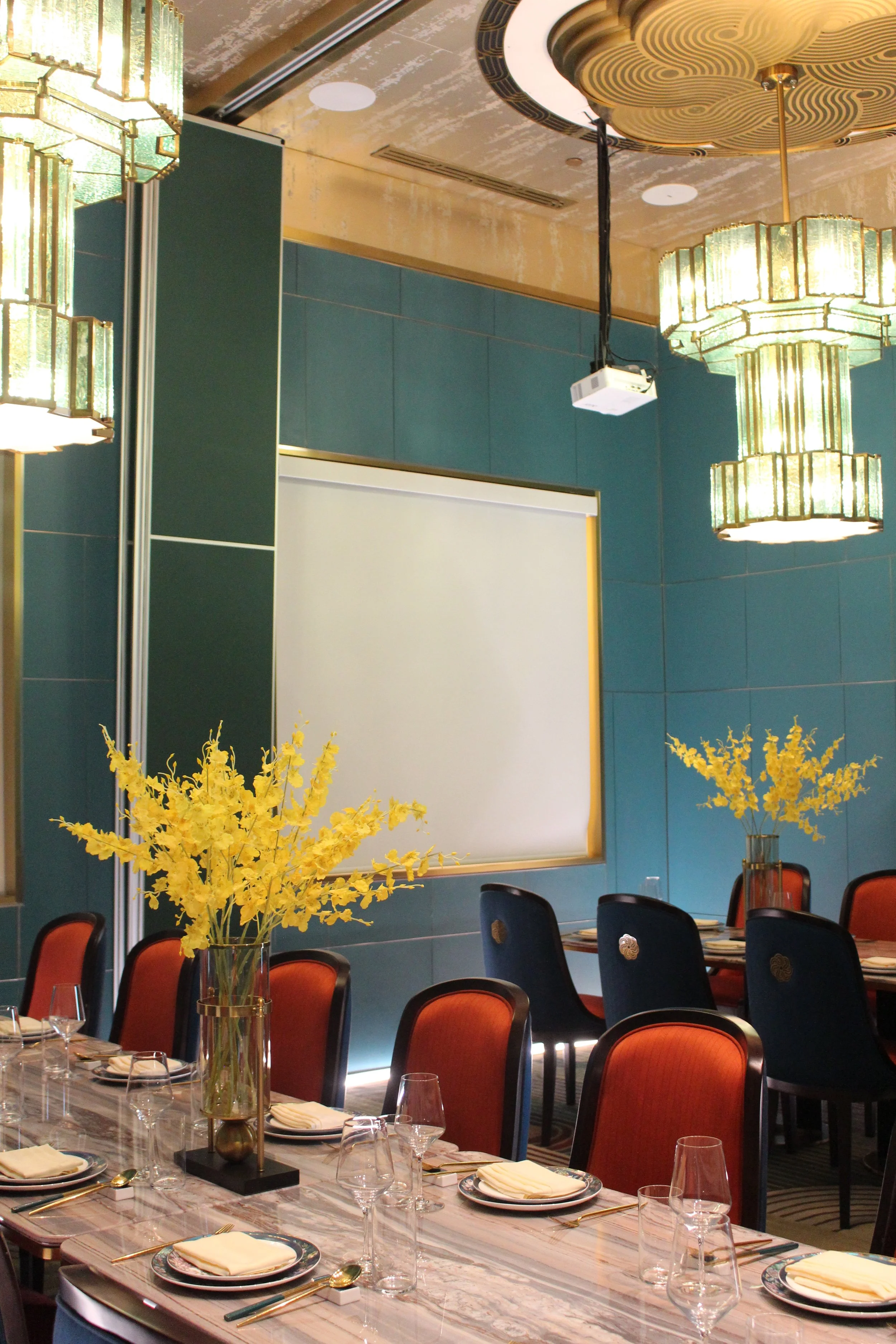 Dining Room In Chinese