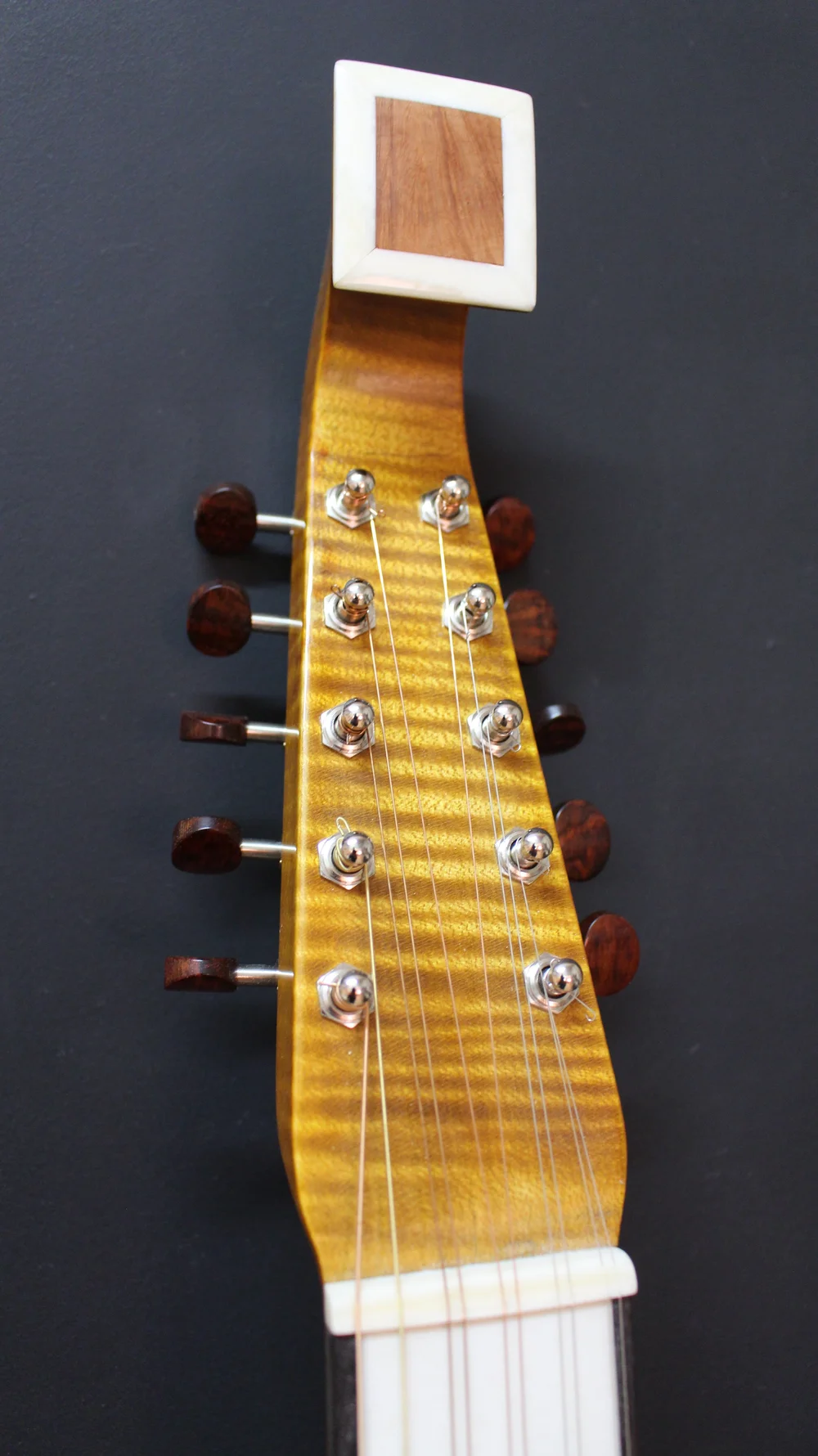 Luth & Laouto Grec — Casa-Liutaiu | Ugo Casalonga, Artisan Luthier en Corse