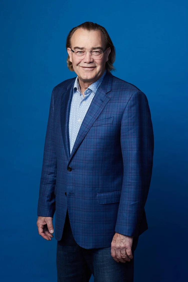 A Wide Range of Bios of Many Sizes All for Peter Leyden — Peter Leyden