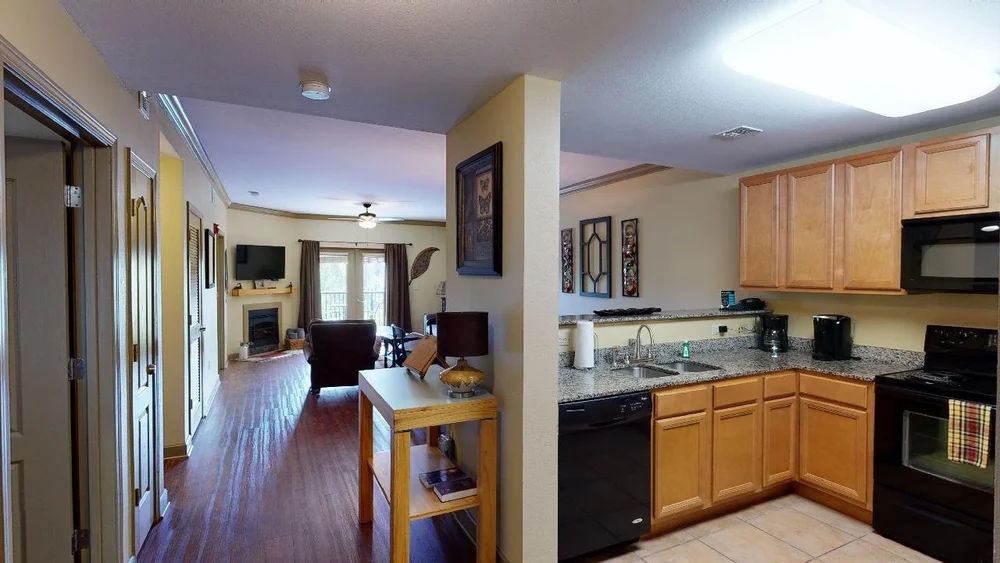 Hilltop Hideaway — Mountain View Condos