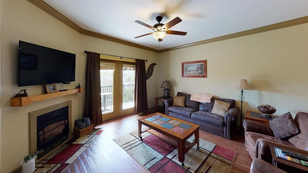 Hilltop Hideaway — Mountain View Condos