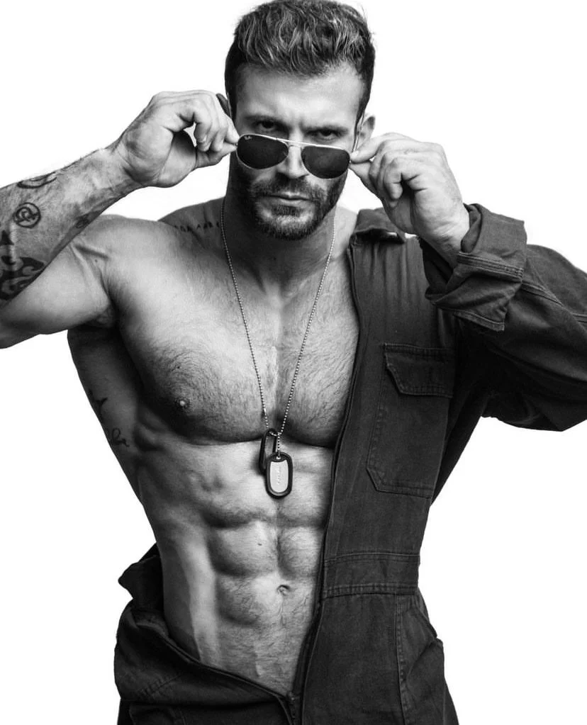 Photo Gallery: The Images Of The Argentine Fitness Model Julián Arroyuelo