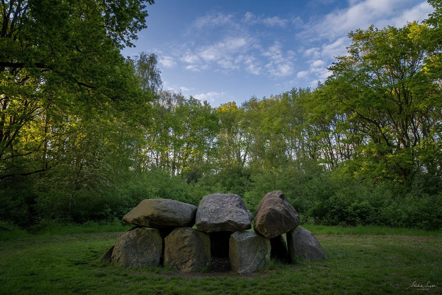 A Complete Guide to Visiting All 54 Prehistoric Dolmens (Hunebedden) of ...