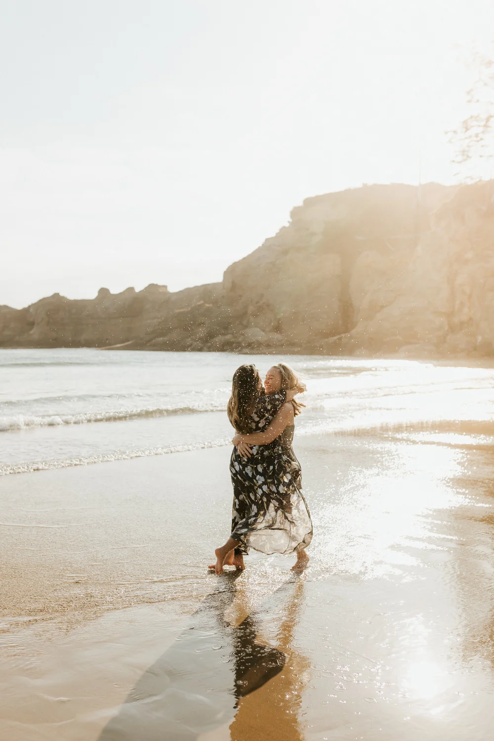 PNW WEDDING AND ELOPEMENT PHOTOGRAPHER - SARAH PHOTOGRAPHS
