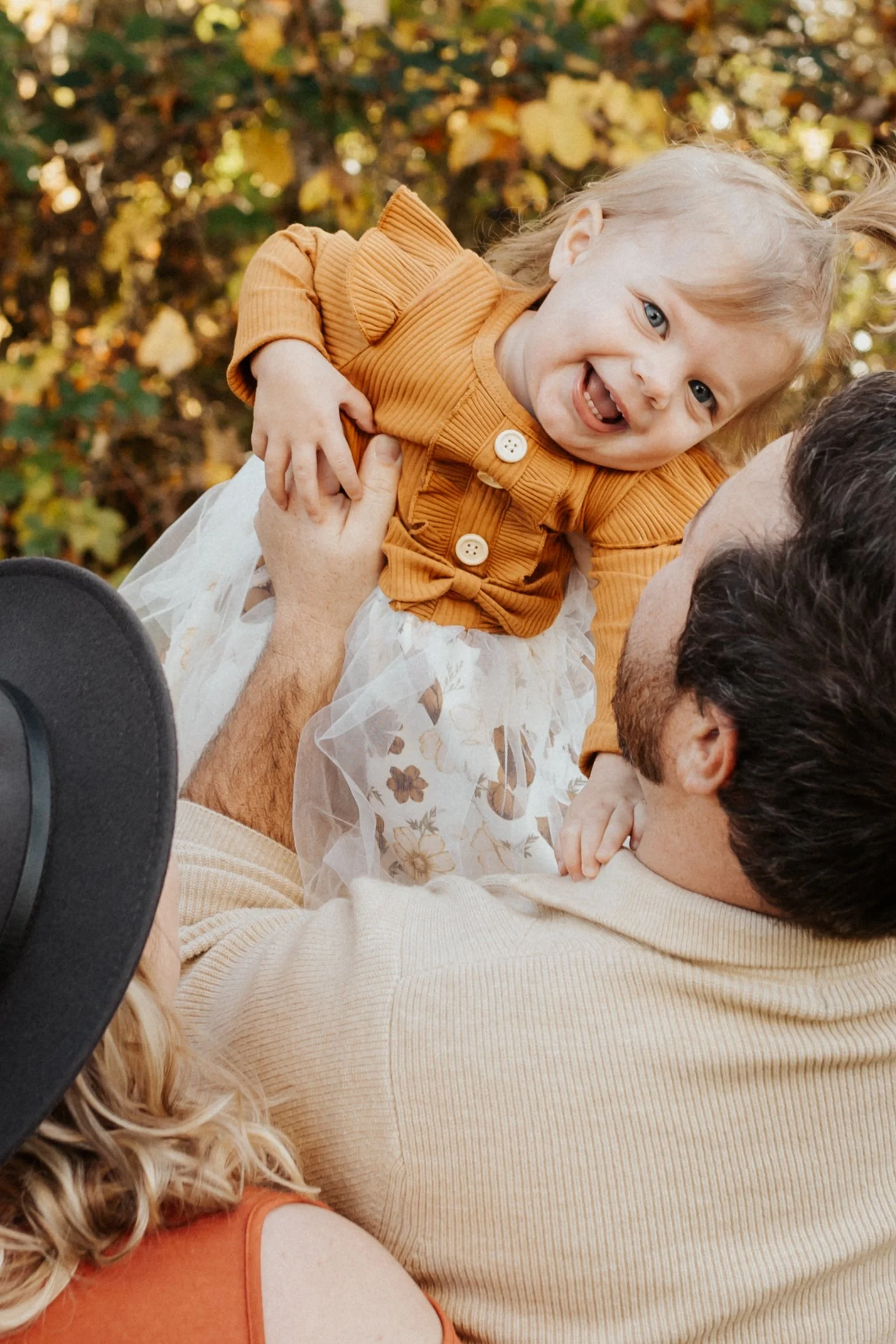PNW WEDDING AND ELOPEMENT PHOTOGRAPHER - SARAH PHOTOGRAPHS
