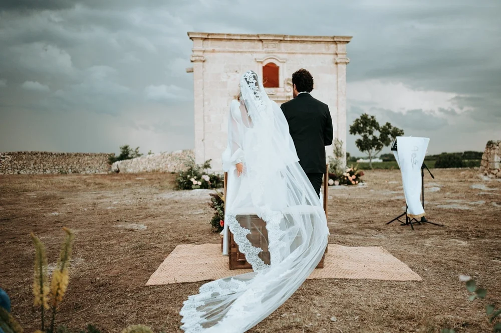 Maria + Angelo’s timeless and chic vineyard wedding in Puglia — La Lista