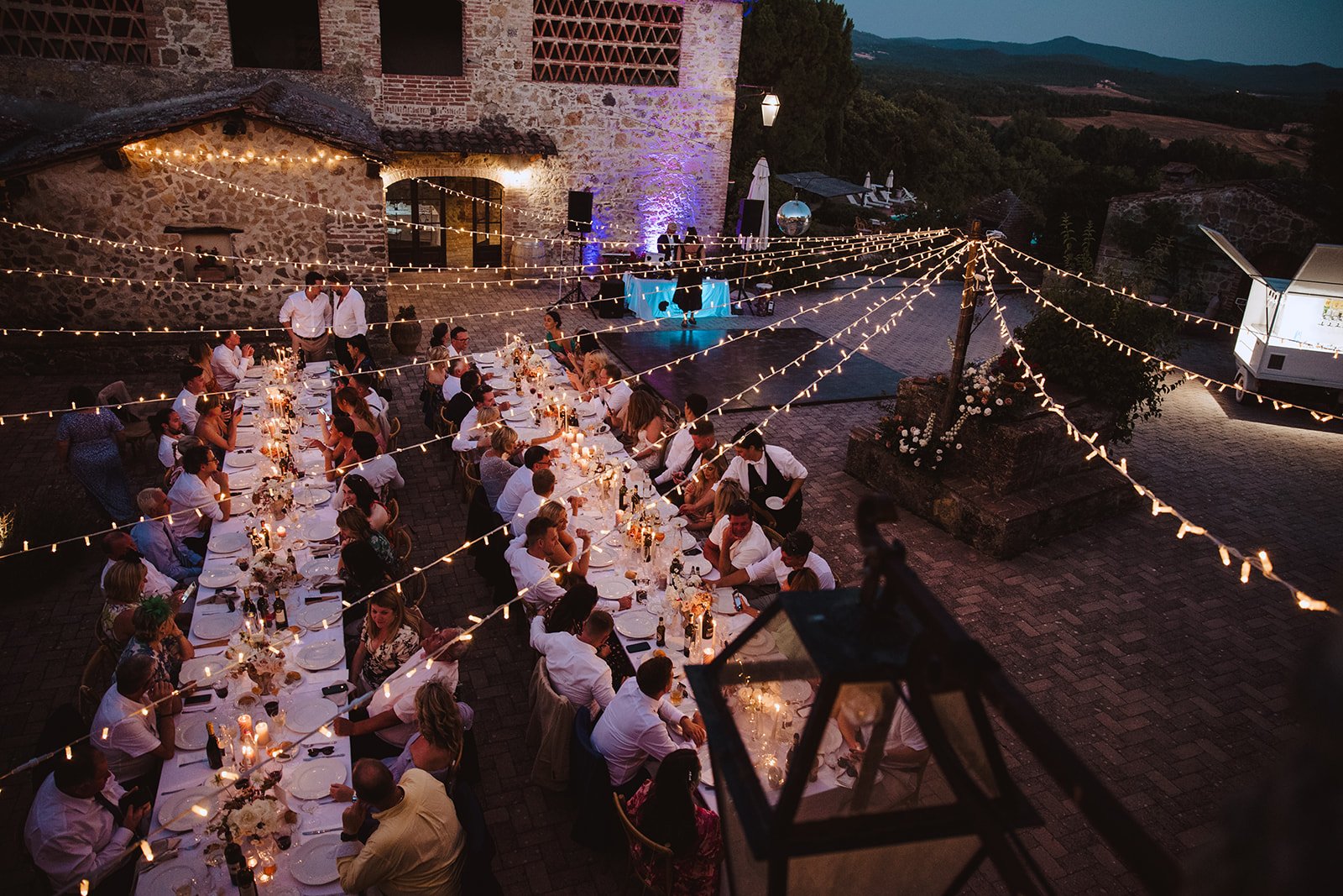 What is an Italian wedding meal? — La Lista