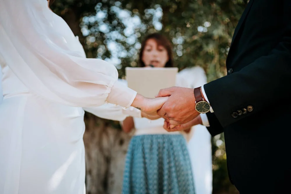 Why should you have a celebrant ceremony? — La Lista