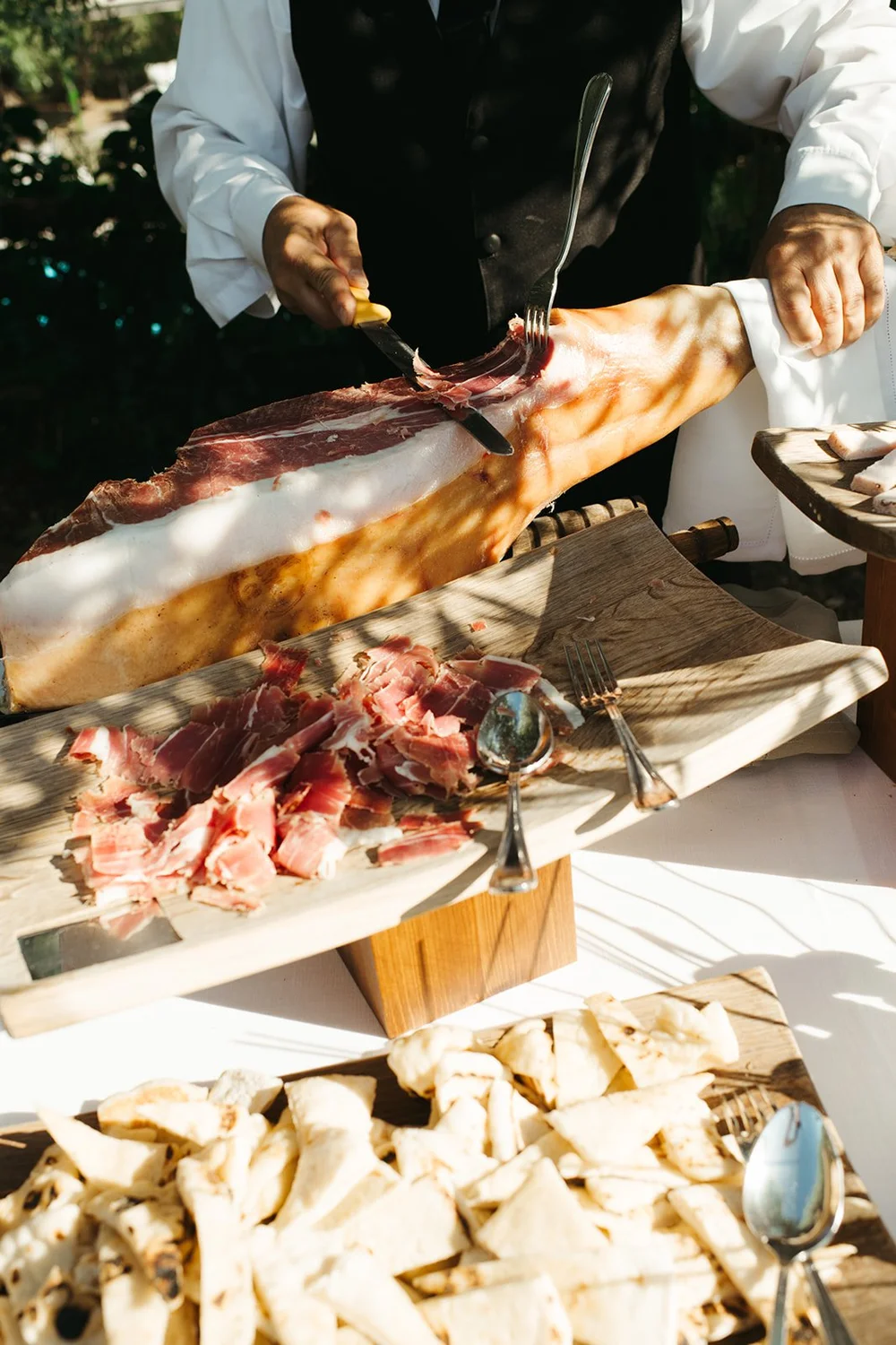Ashley + Marty’s sunny May Tuscan wedding — La Lista