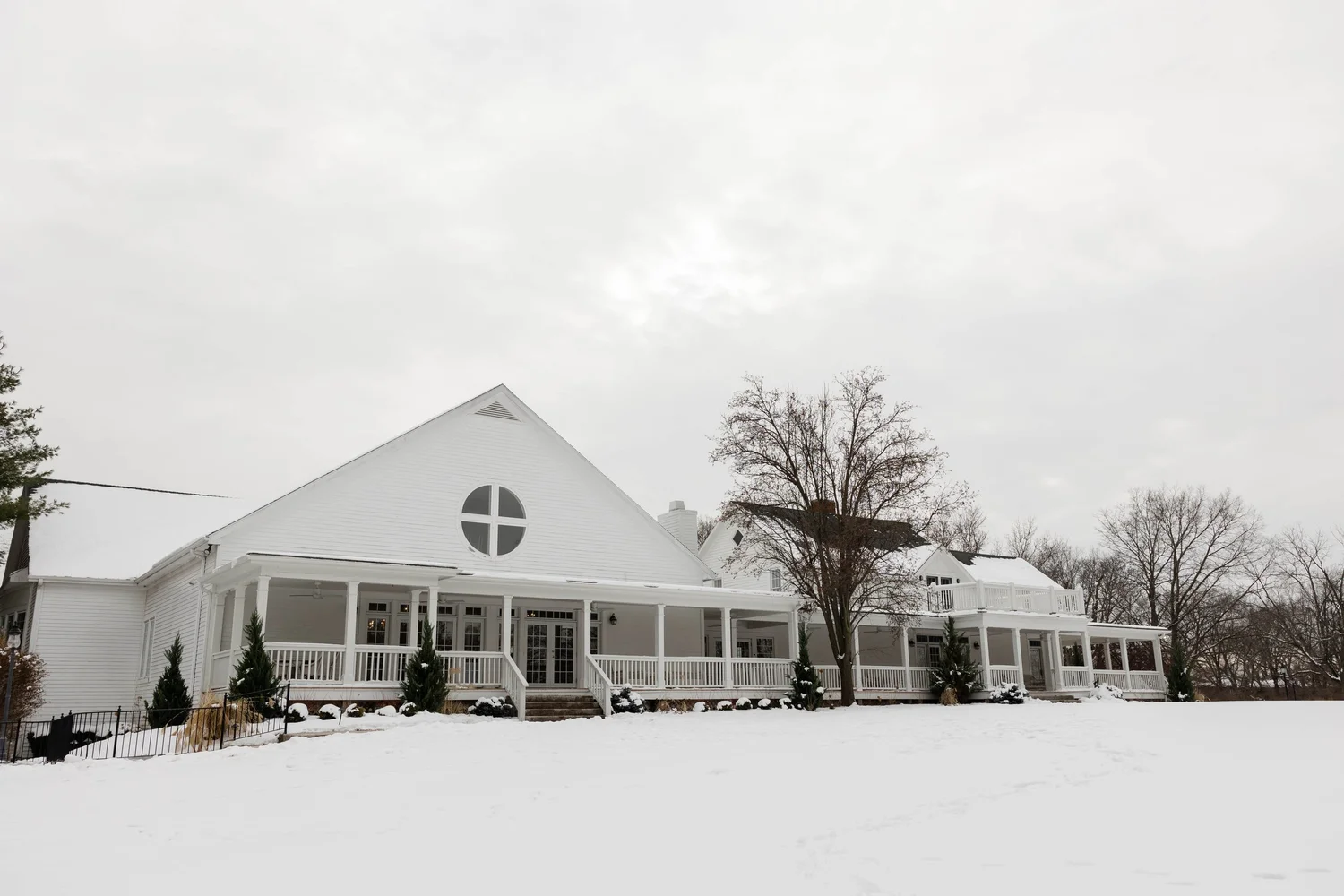 Scenic 11-Acre Wedding Venue in Kansas City | Outdoor & Chapel ...