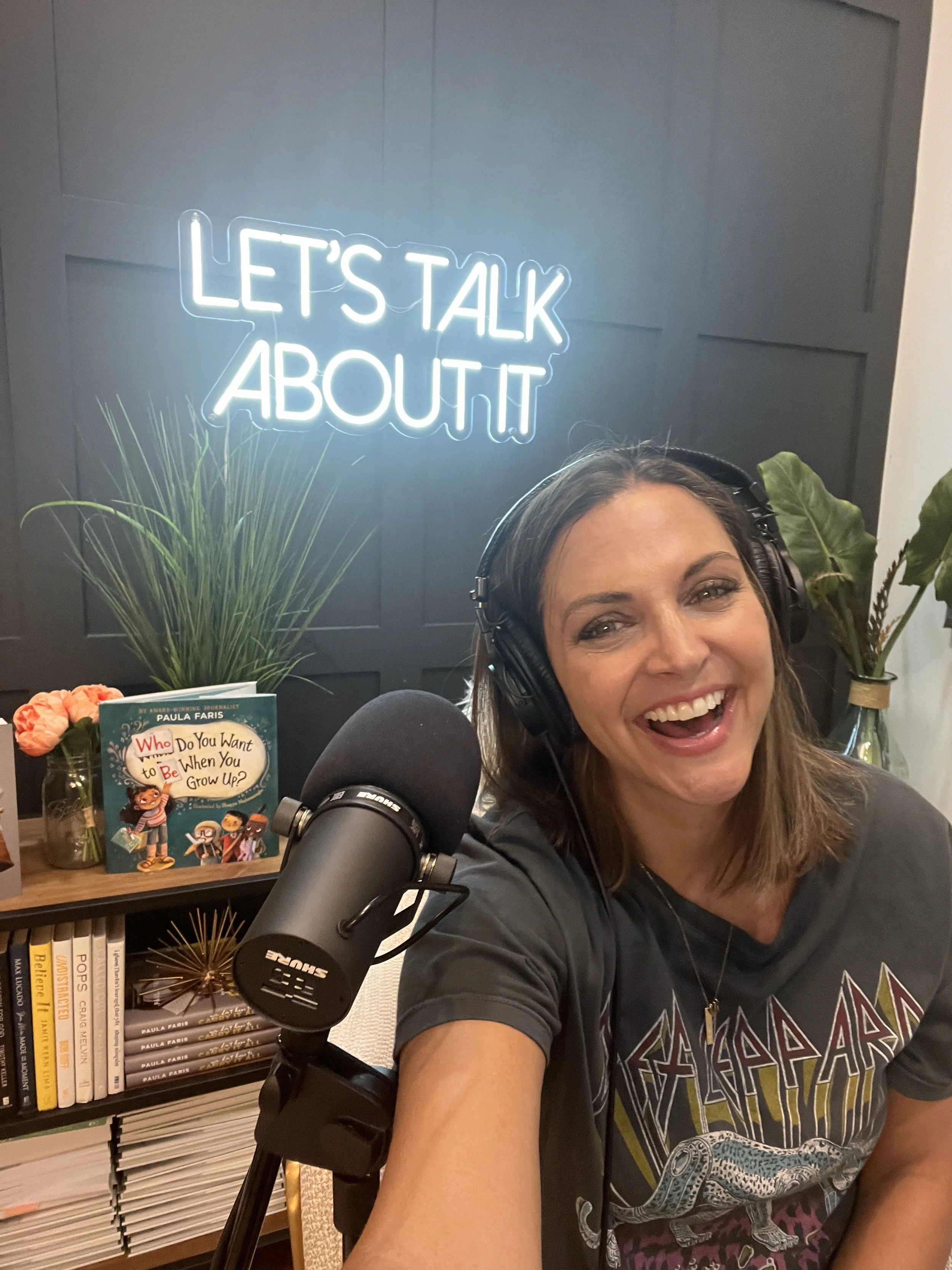 Paula Faris