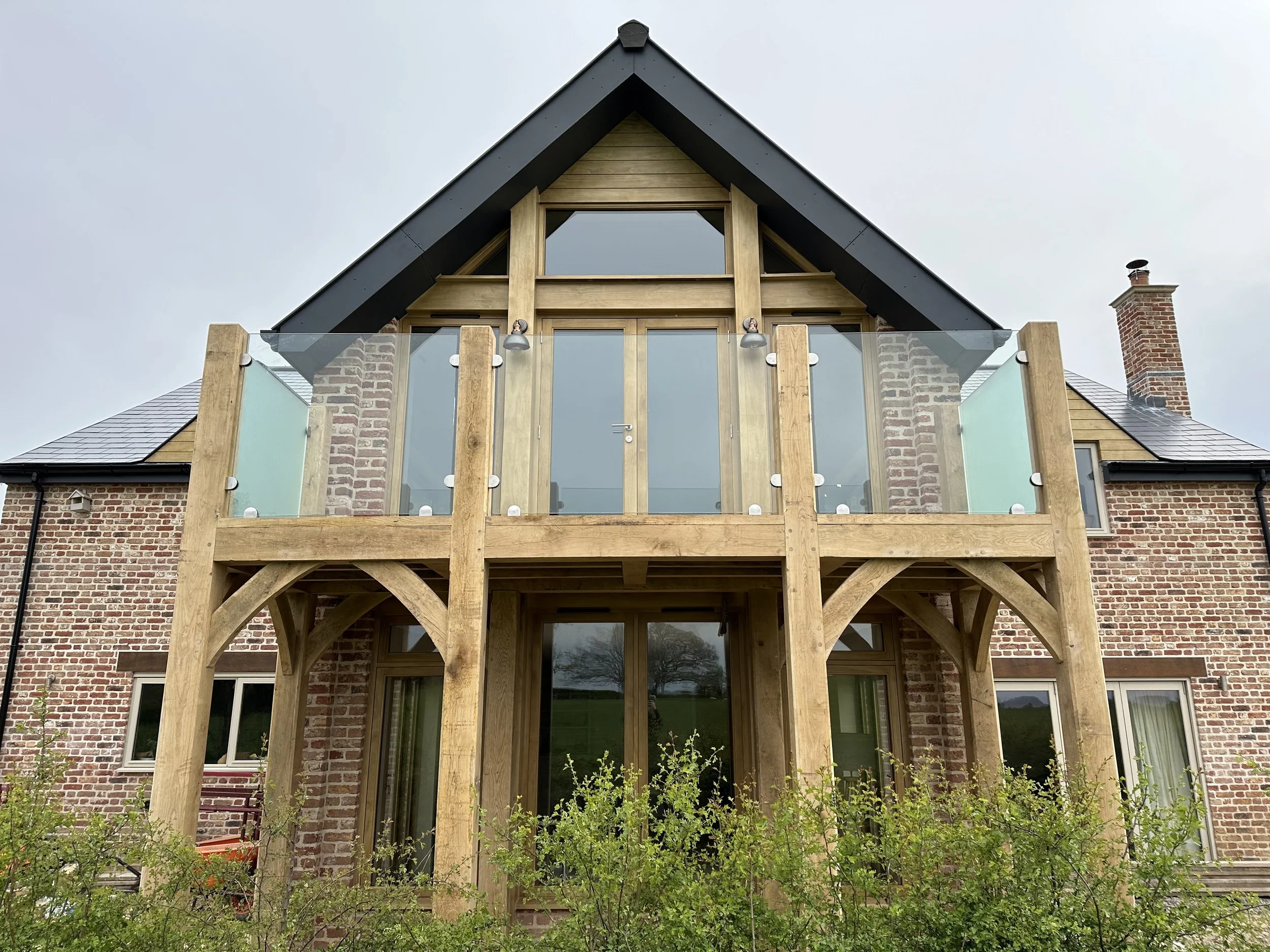 Oak Balcony for Sale Online I Jaylee Oak