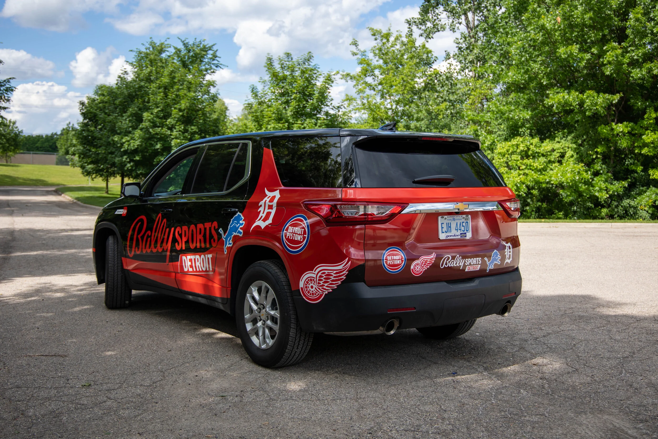 Bally Sports Chevy Traverse Wrap | MAD Creative Concepts