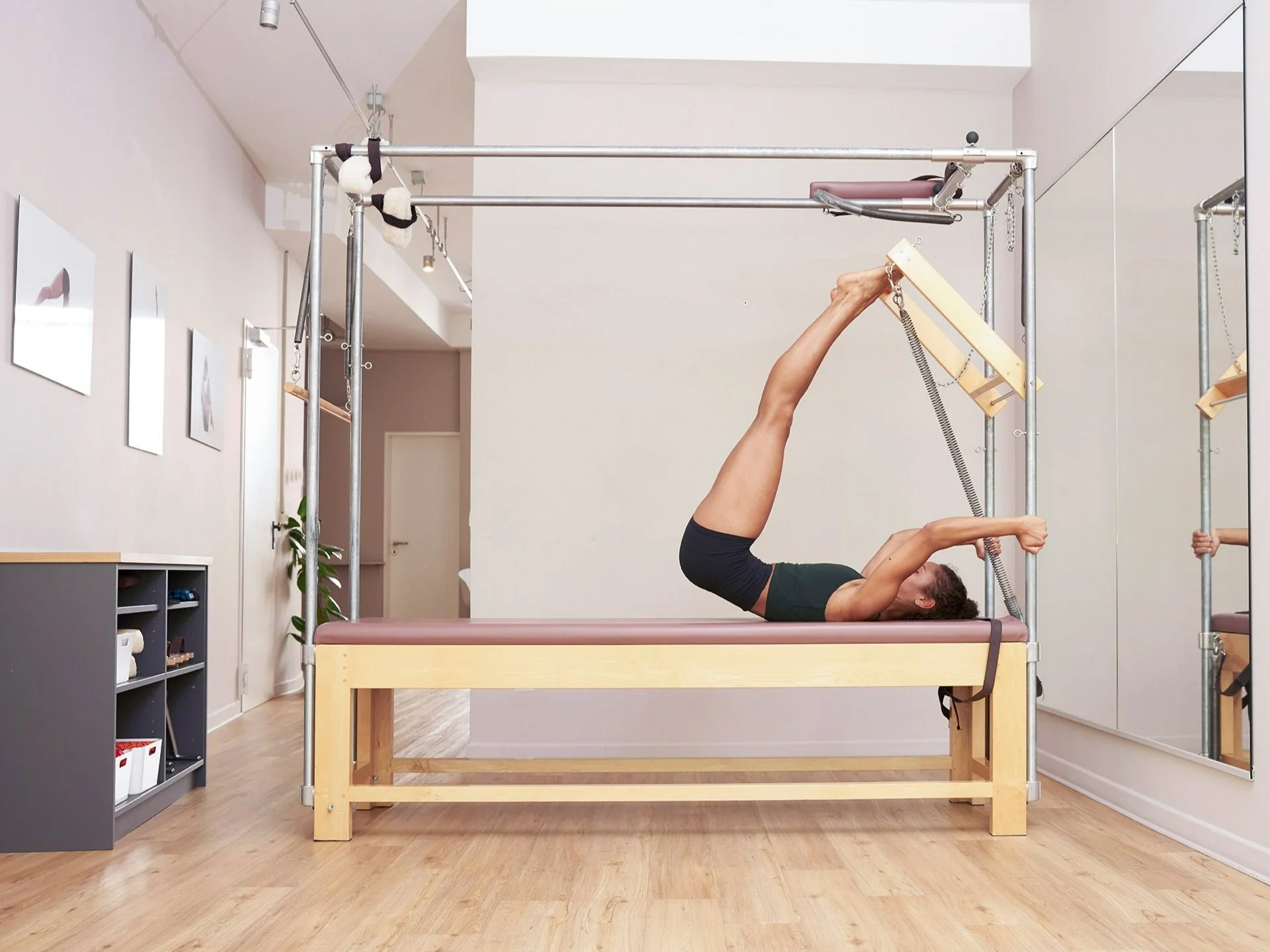 Discover Reformer Pilates in Stuttgart | Contrology Pilates