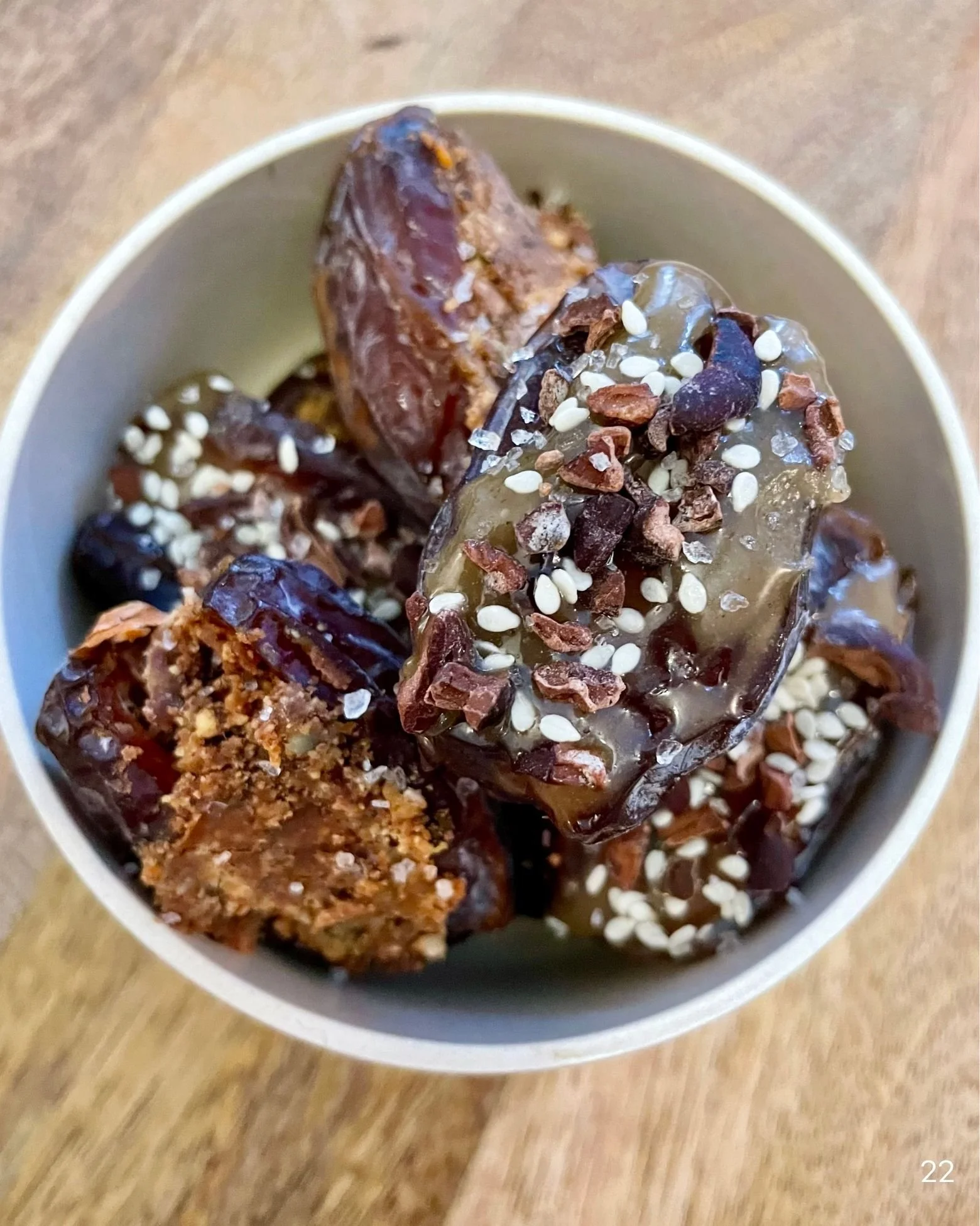 Nature’s Candy to Fuel Your Efforts: DIY Stuffed Date Candy Bars ...