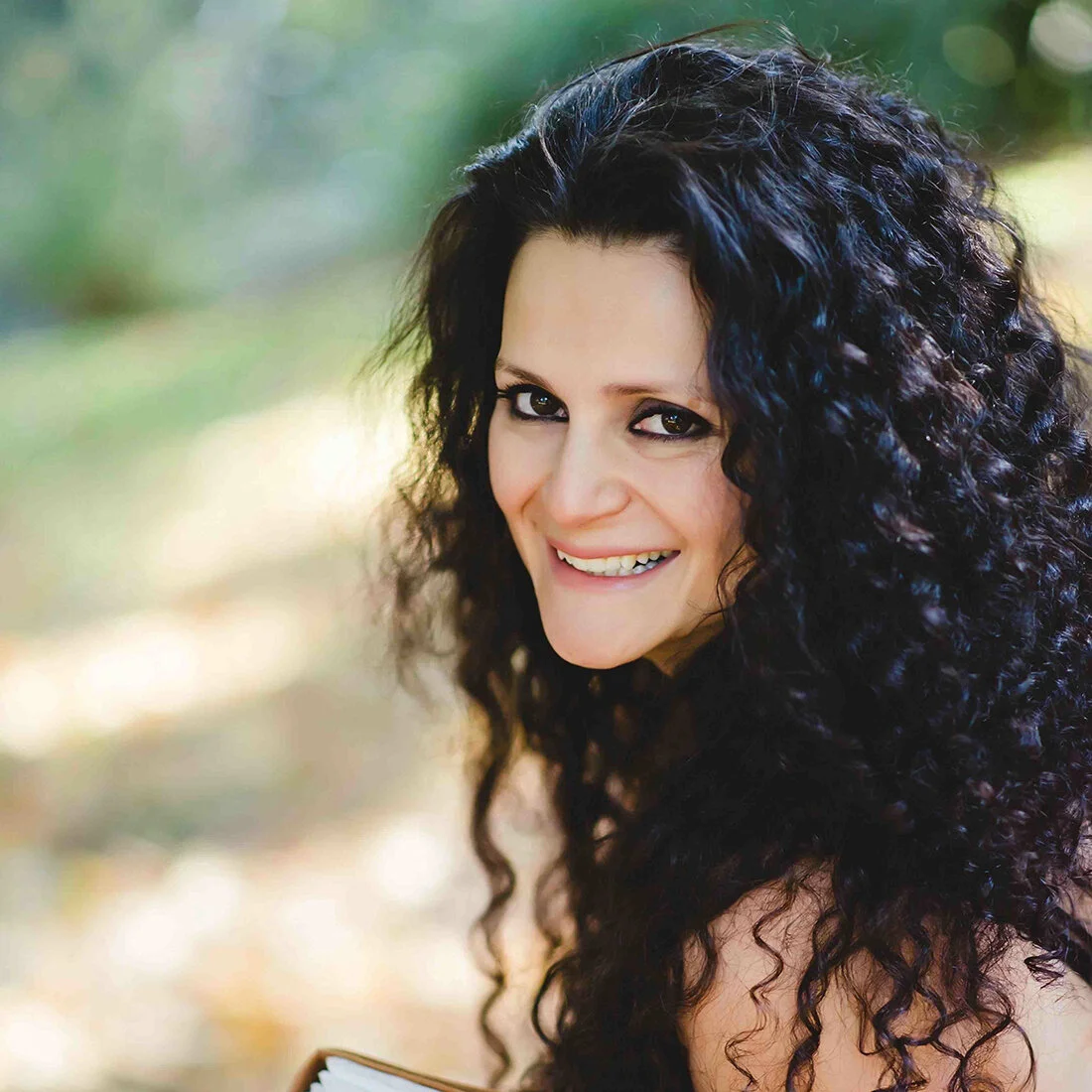 Divaroren, Demet — Curtis Brown