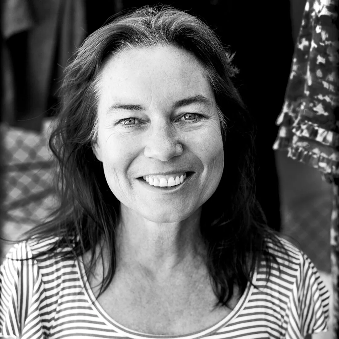 Dutton, Jo — Curtis Brown