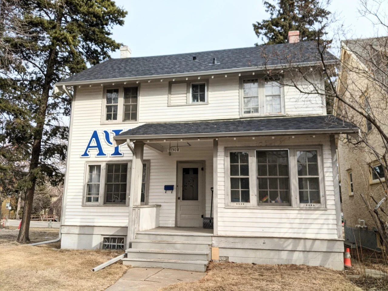 Small Fraternity Houses