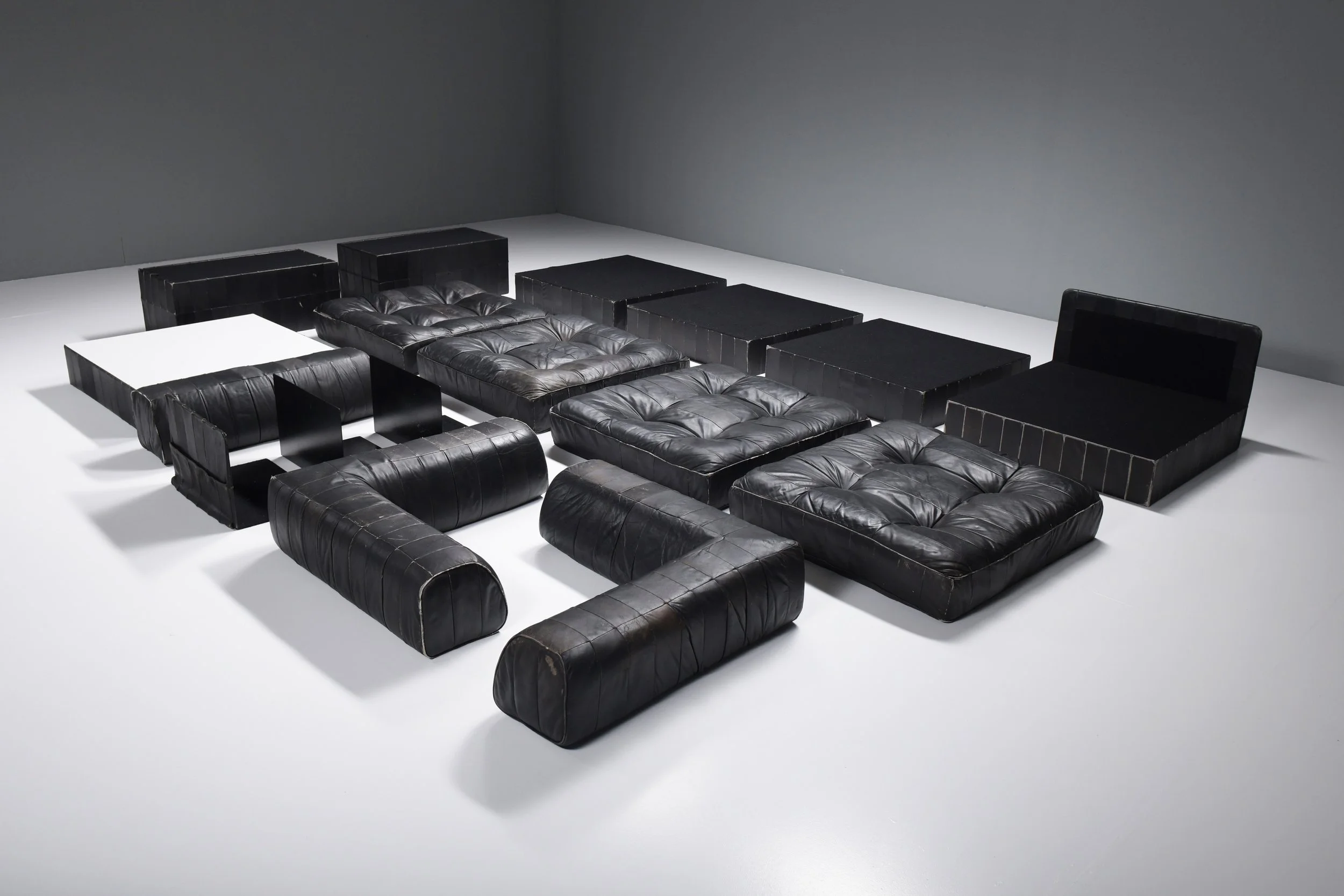 DS-88 black leather by De Sede I Aera-lab Vintage design furniture ...