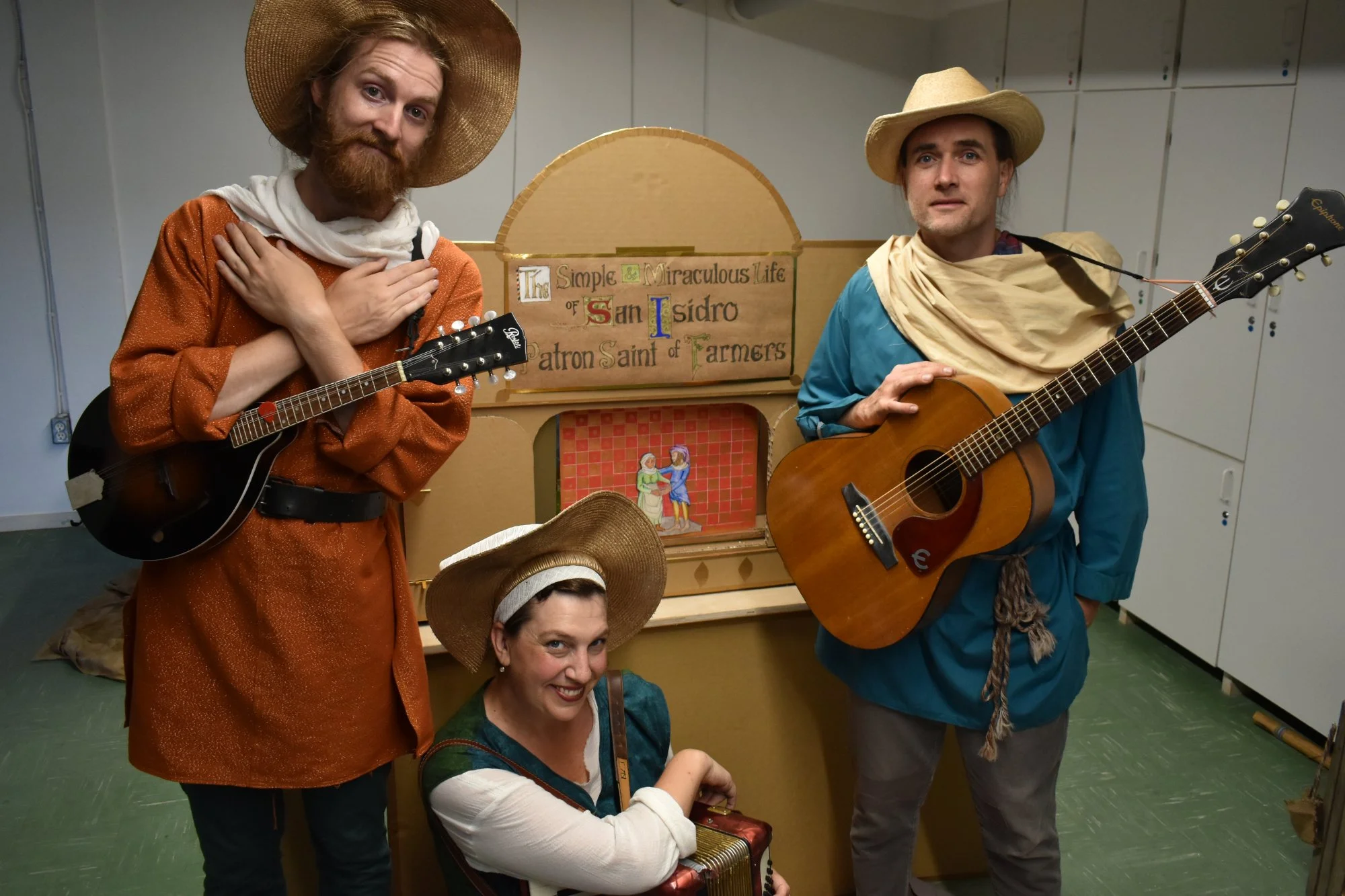 What's New — Runaway Moon Theatre