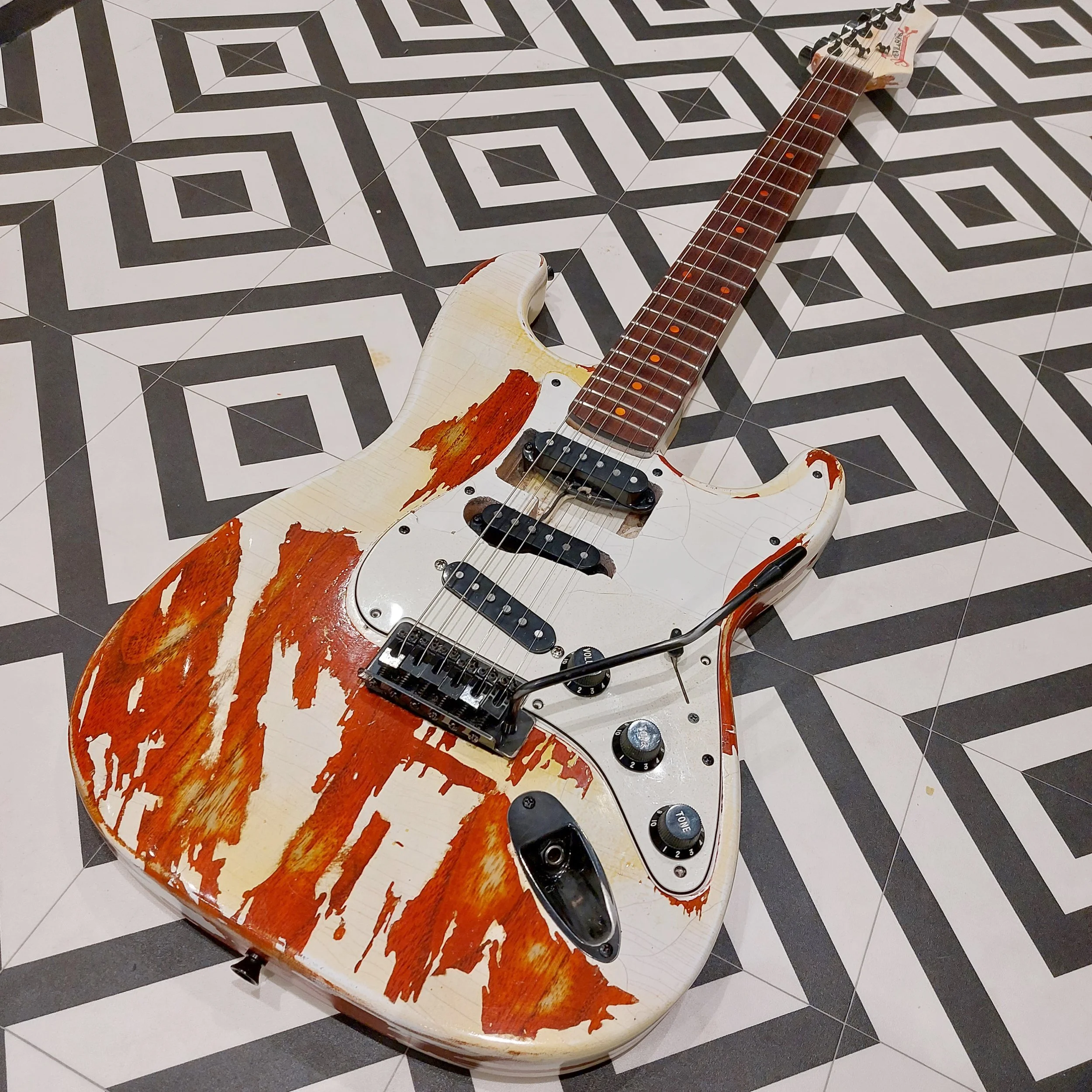 Store 2 — Devil & Sons Customised Guitars