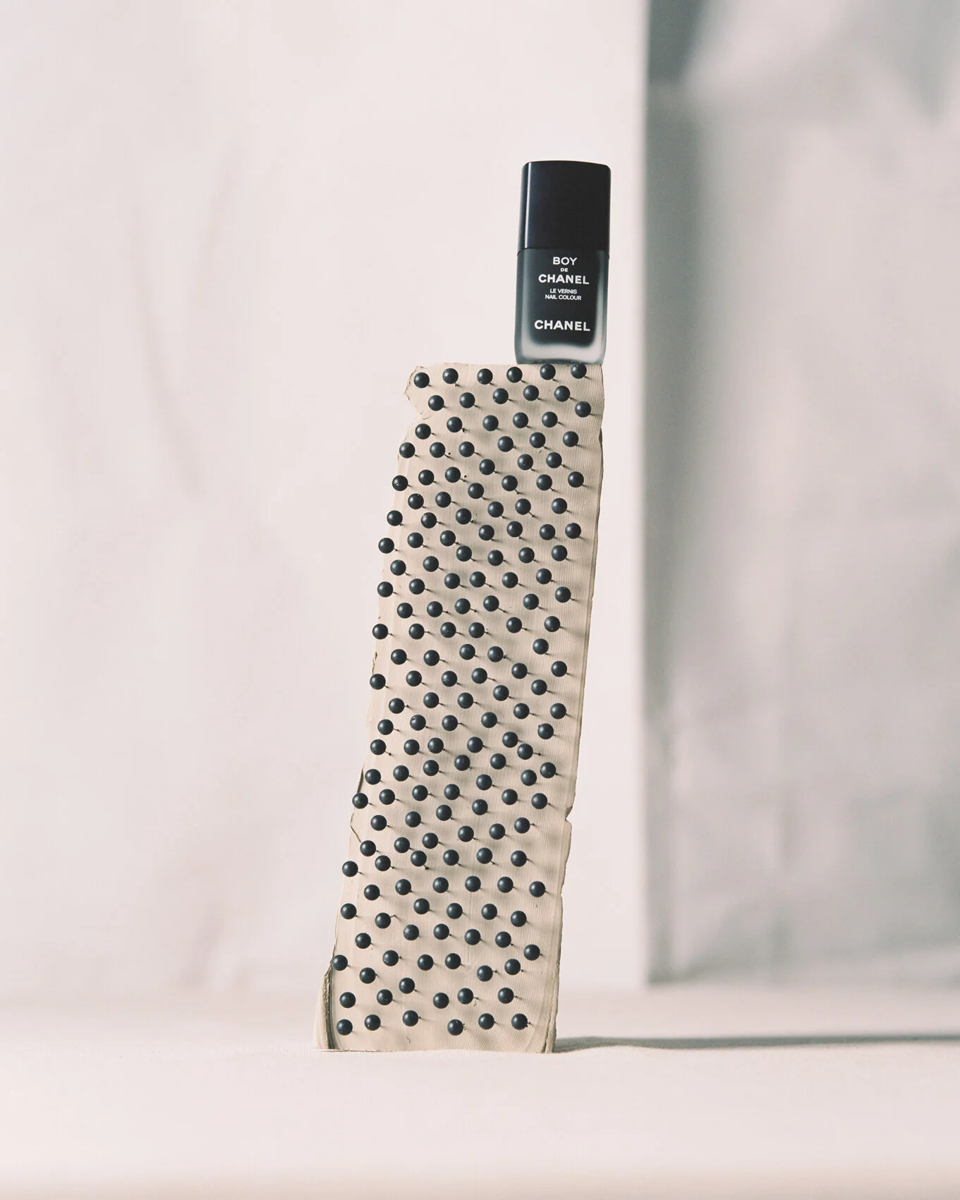 CARTON MAGAZINE — Valentin Abad