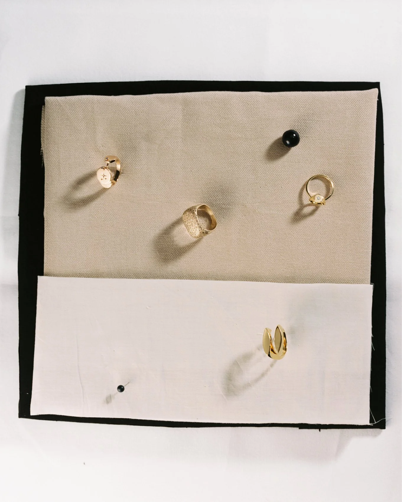 M LE MONDE — Valentin Abad