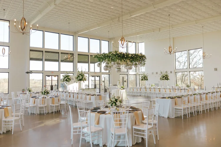 Black and White and Groovy — Madison Nichole Weddings & Events