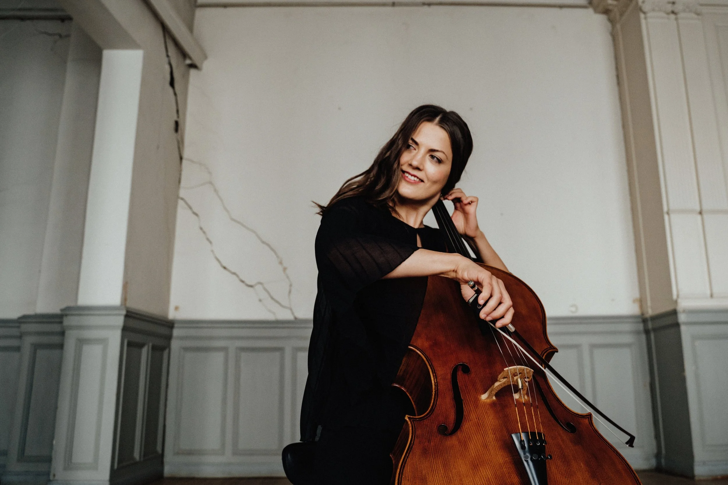 Anna Veselova - Violoncello