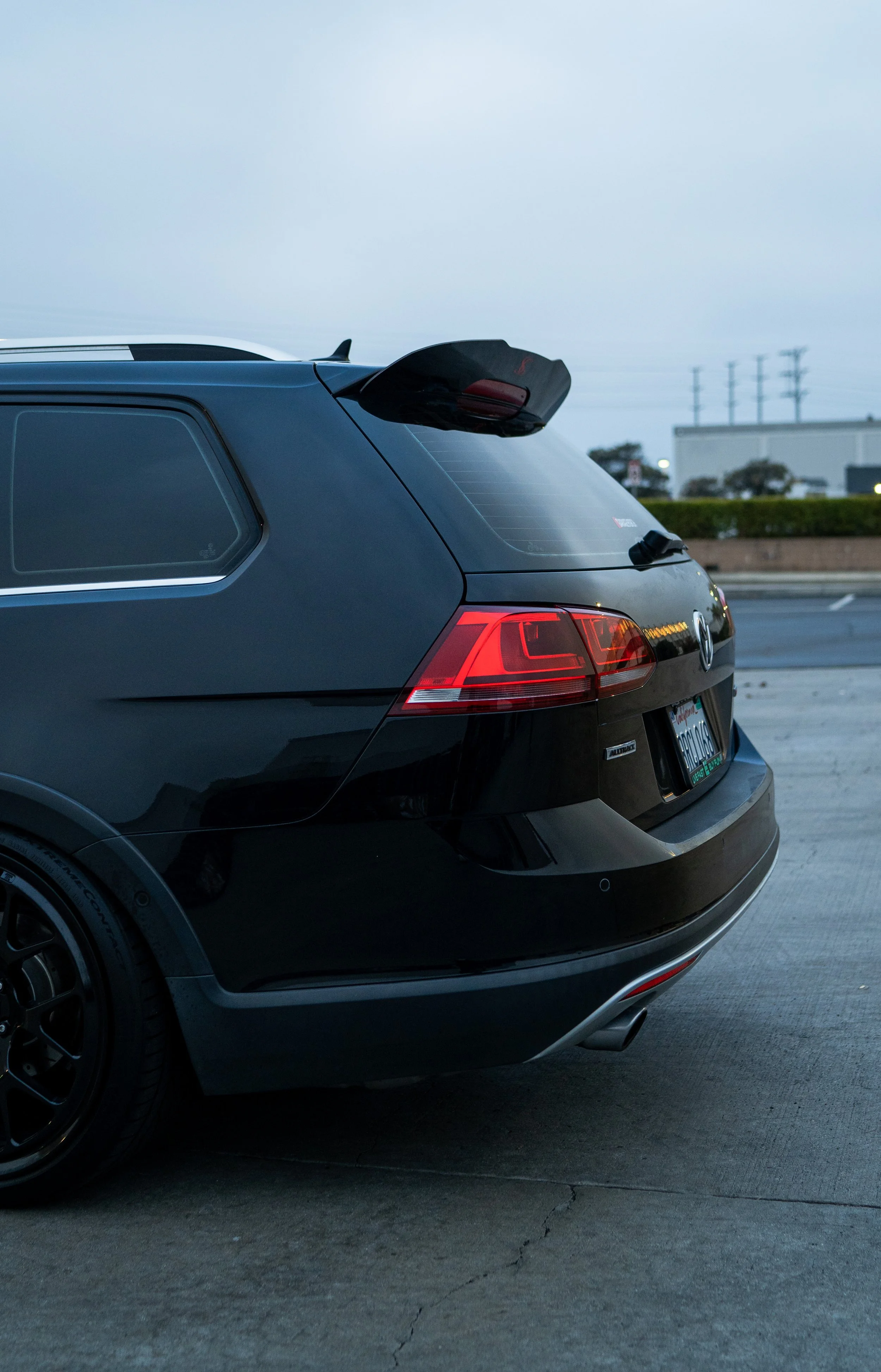 Ducktail Spoiler VW (MK7 / MK7.5): GTI, Golf R — Splitter Gang