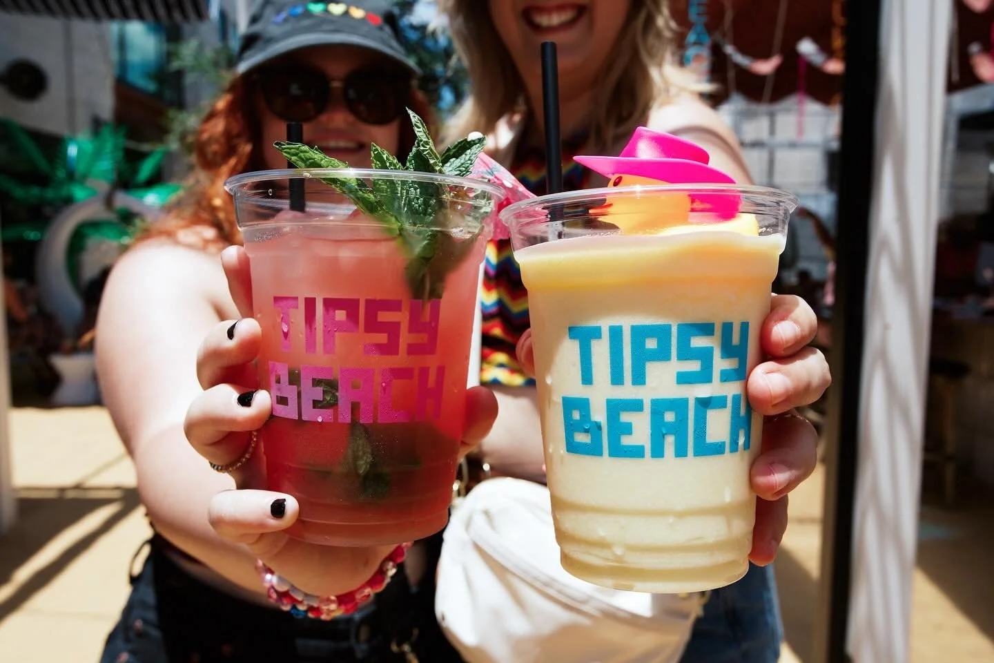Tipsy Elf Dallas Christmas Pop-Up Cocktail Bar