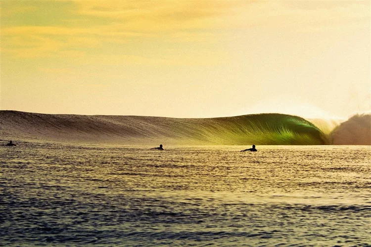Noosa Surf Lessons | Learn to Surf Noosa | Noosa Surfing Academy
