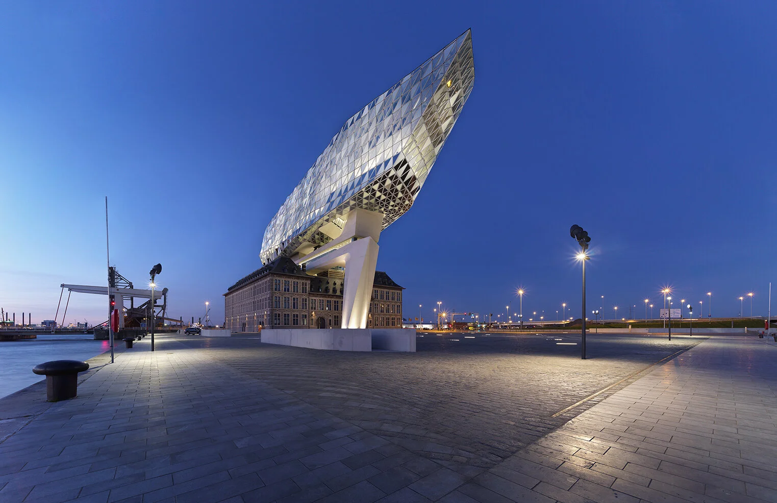 Port House, Antwerp — Inverse Lighting Design