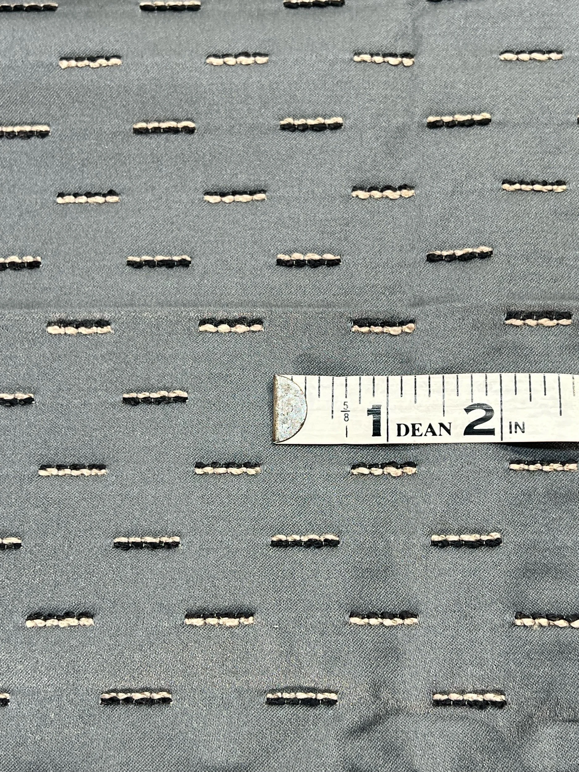 🕶️ 35" Santa Flag Nylon — Swanson's Fabrics