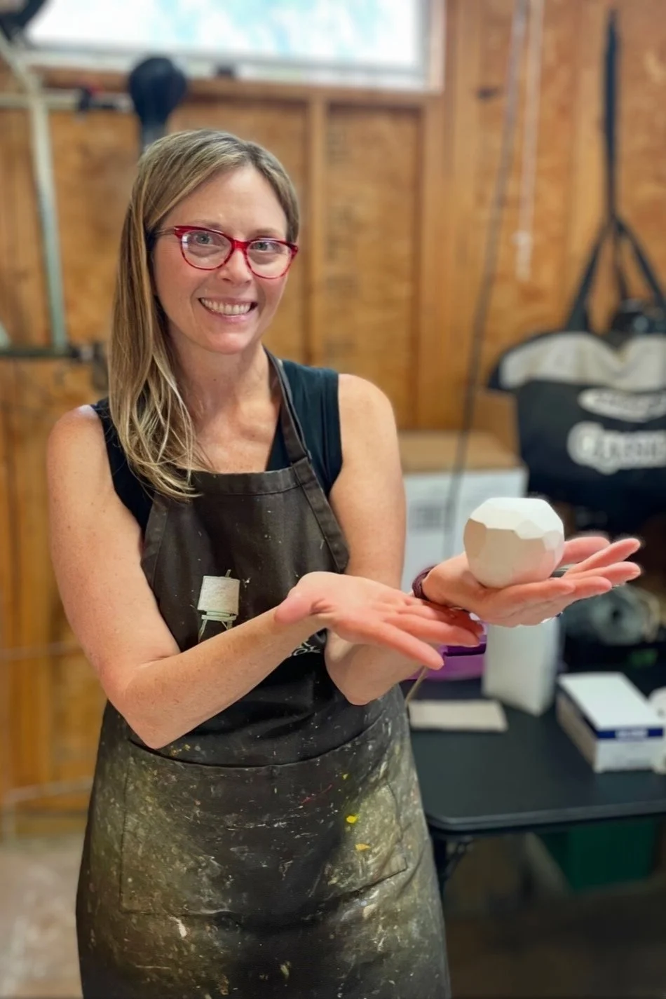 Kami Mendlik — COLOR RELATIVITY