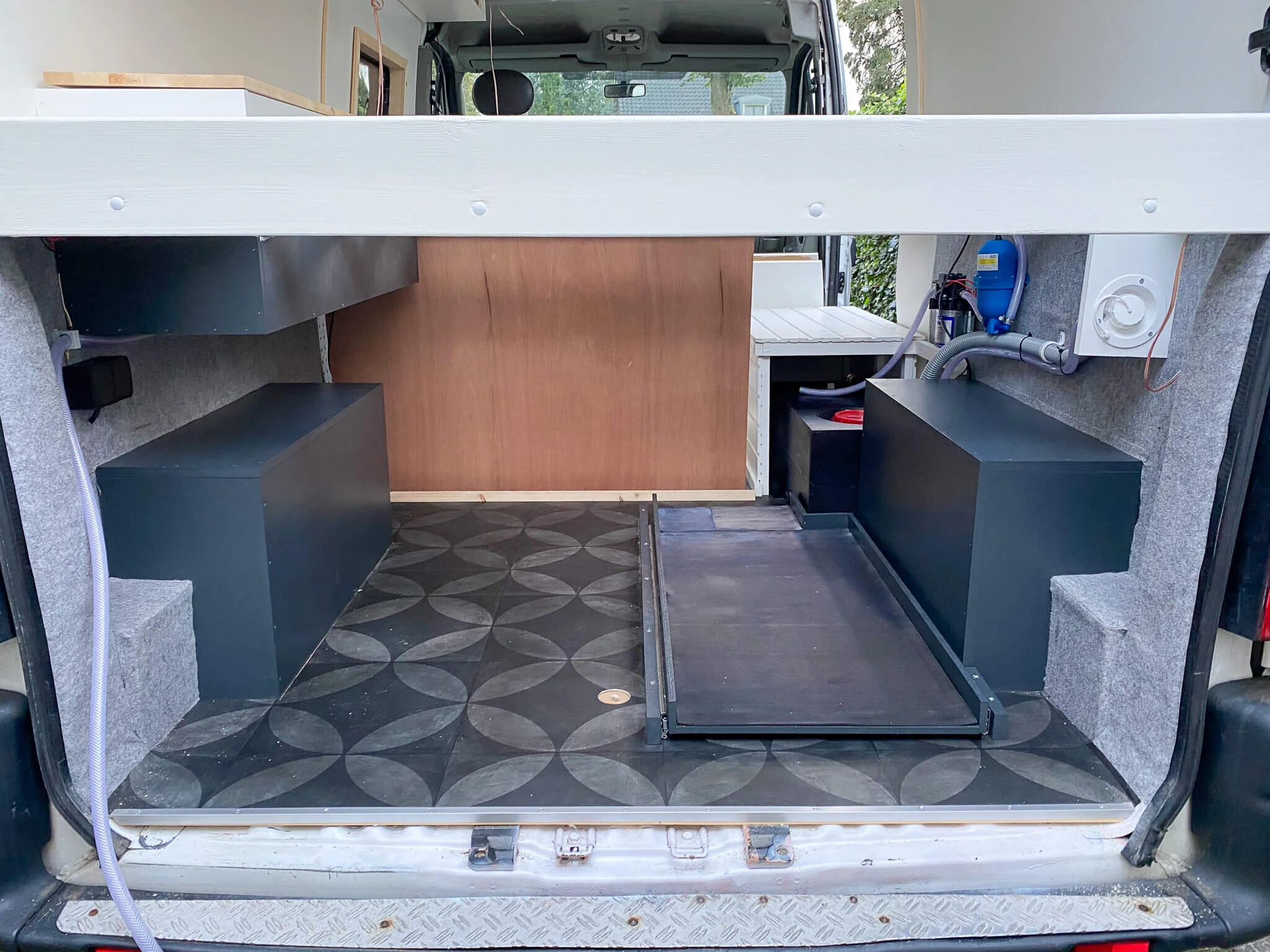 Een bed in je camper bouwen: welke opties zijn er? — Huisopwielen.com ...