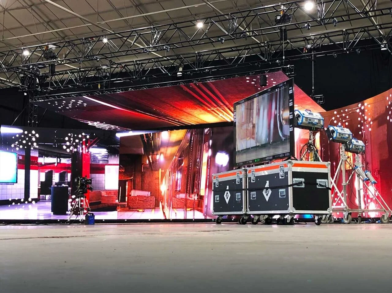 Services 2 — Universal Pixels - making your vision reality