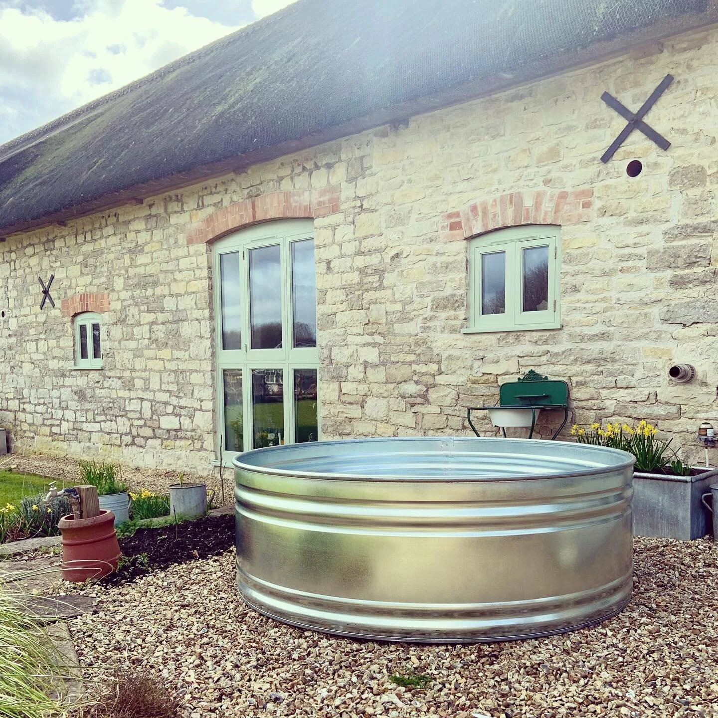 Gallery 3 — Diptanks