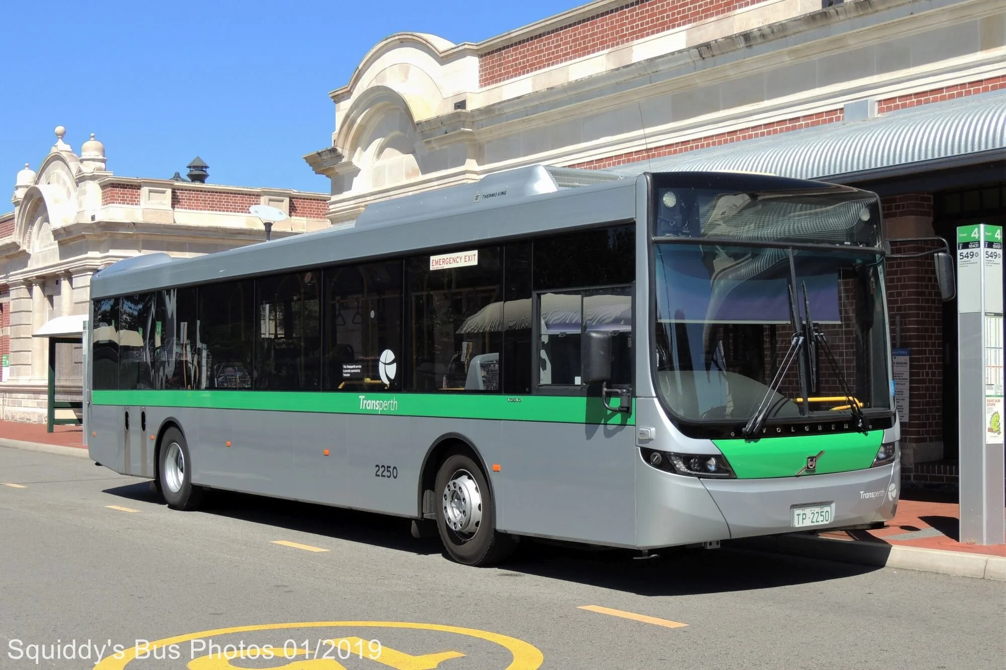 2200 Series — Squiddy's Bus Photos