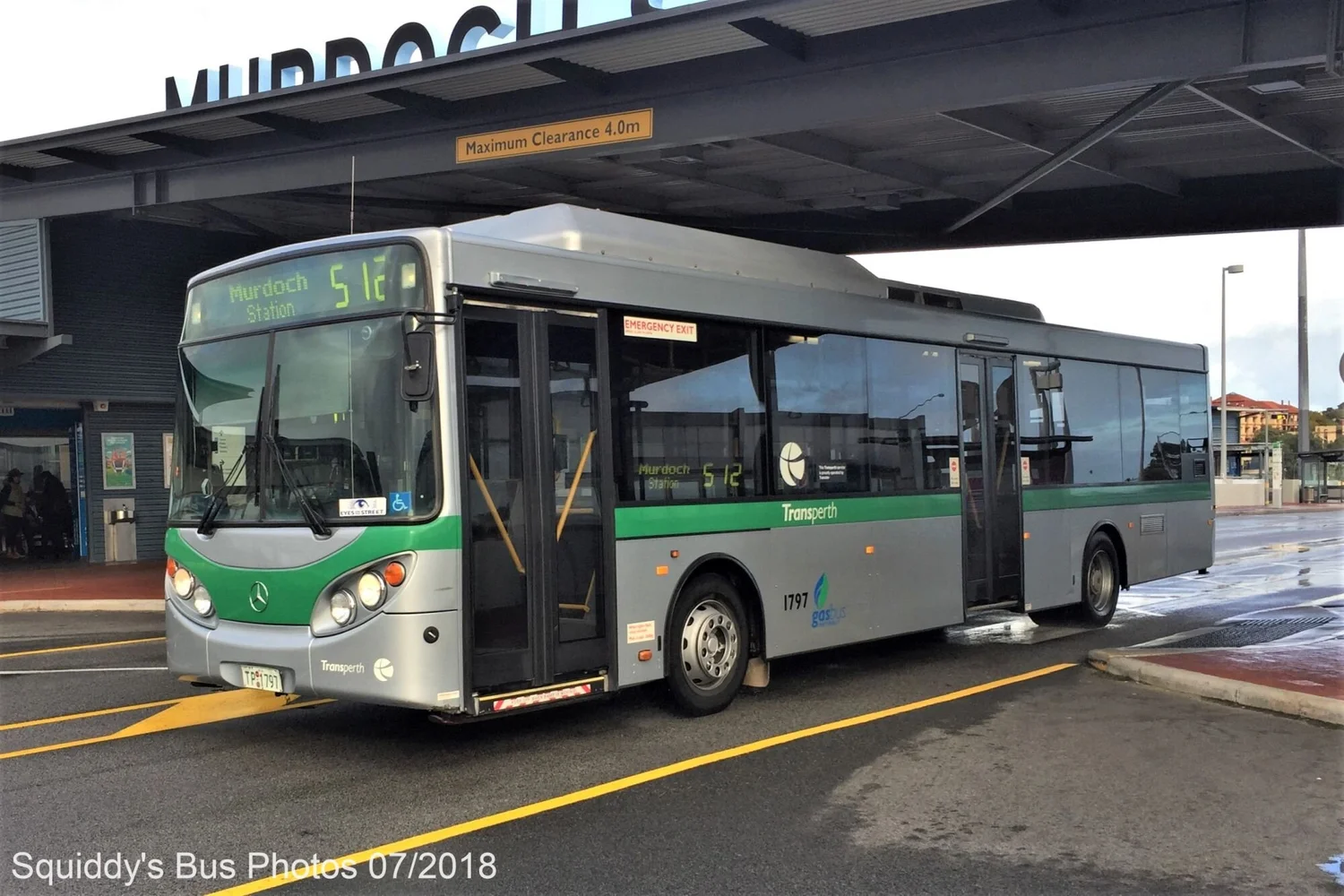 1700 Series — Squiddy's Bus Photos