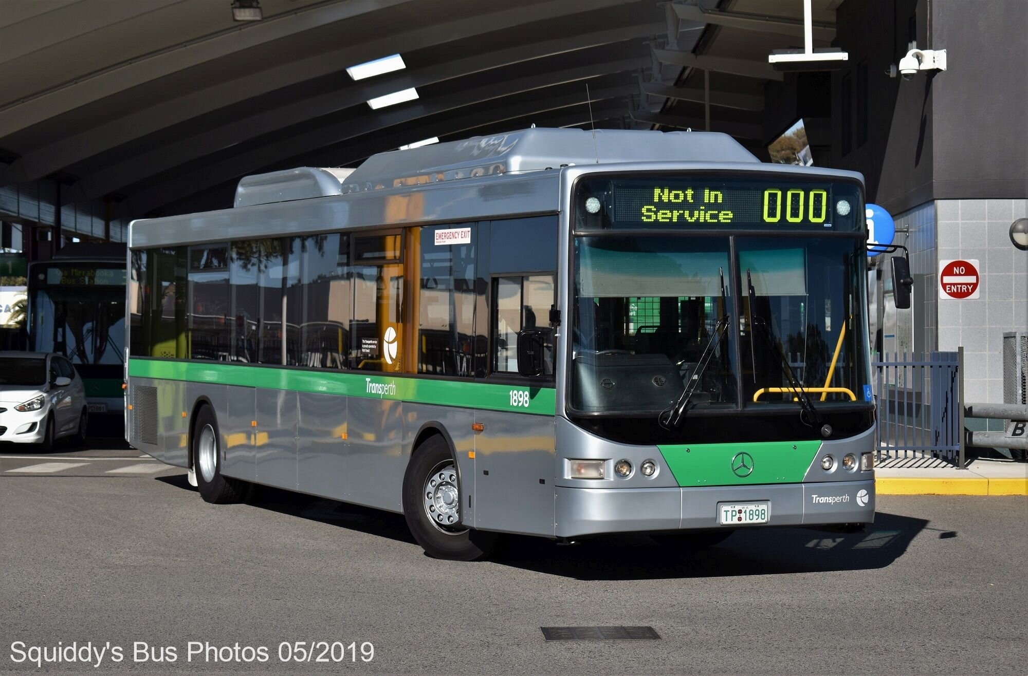 1800 Series — Squiddy's Bus Photos