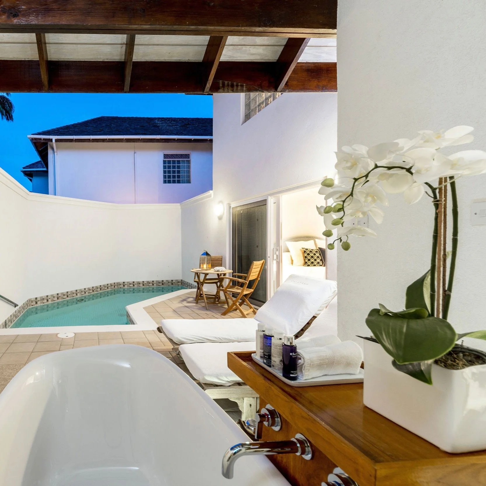 Superior Deluxe Suite — Calabash Grenada