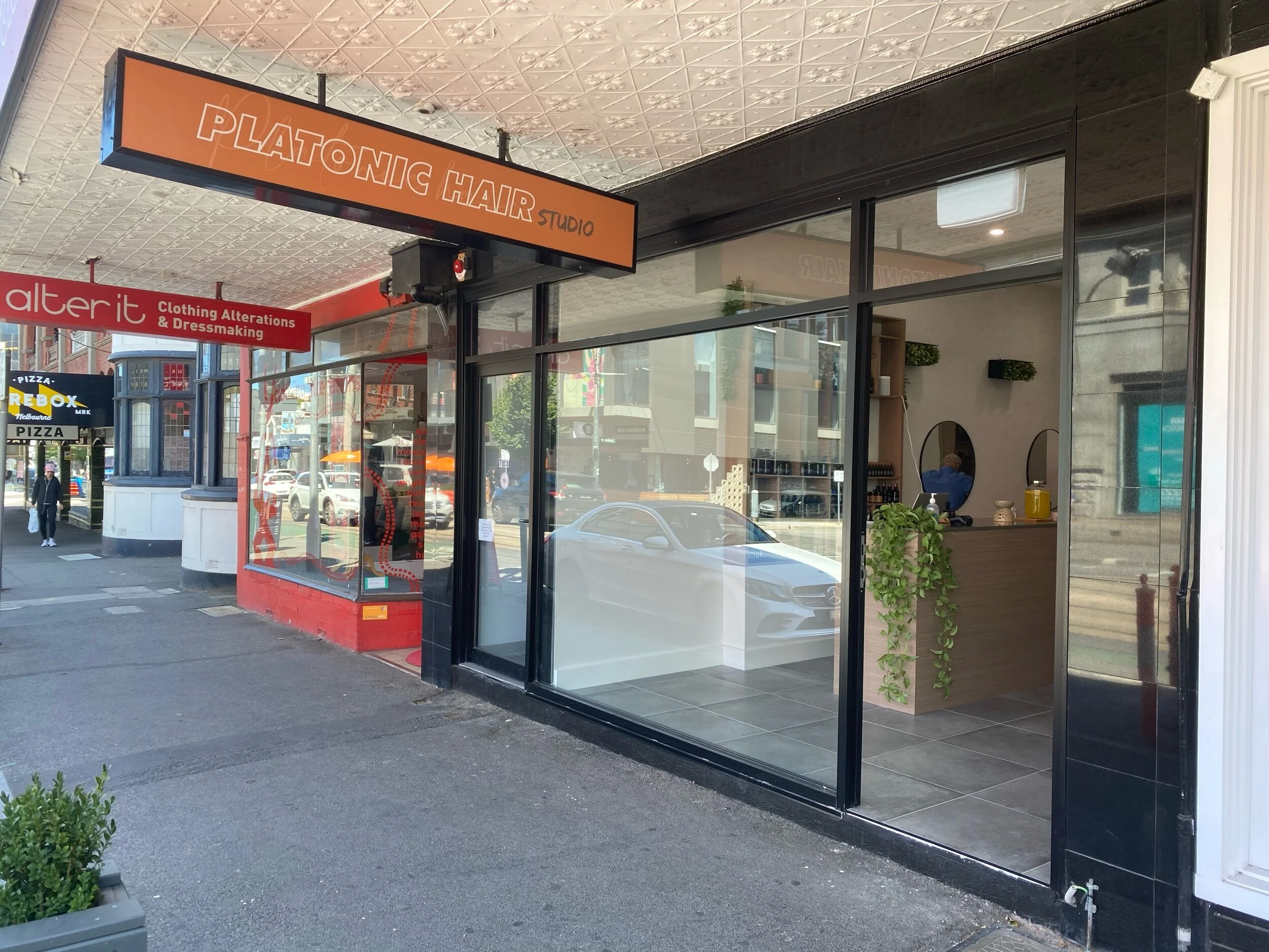 Platonic hair studio