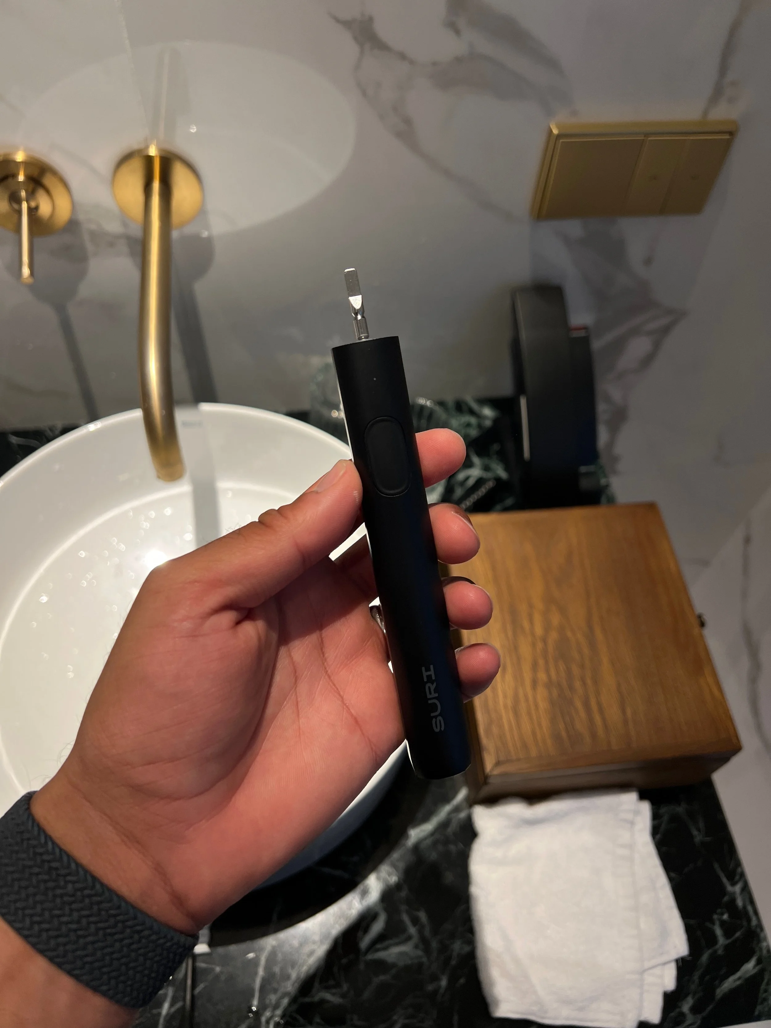 SURI 2.0 Electric Toothbrush - A Dentist's Review (2026) — Nova Smiles