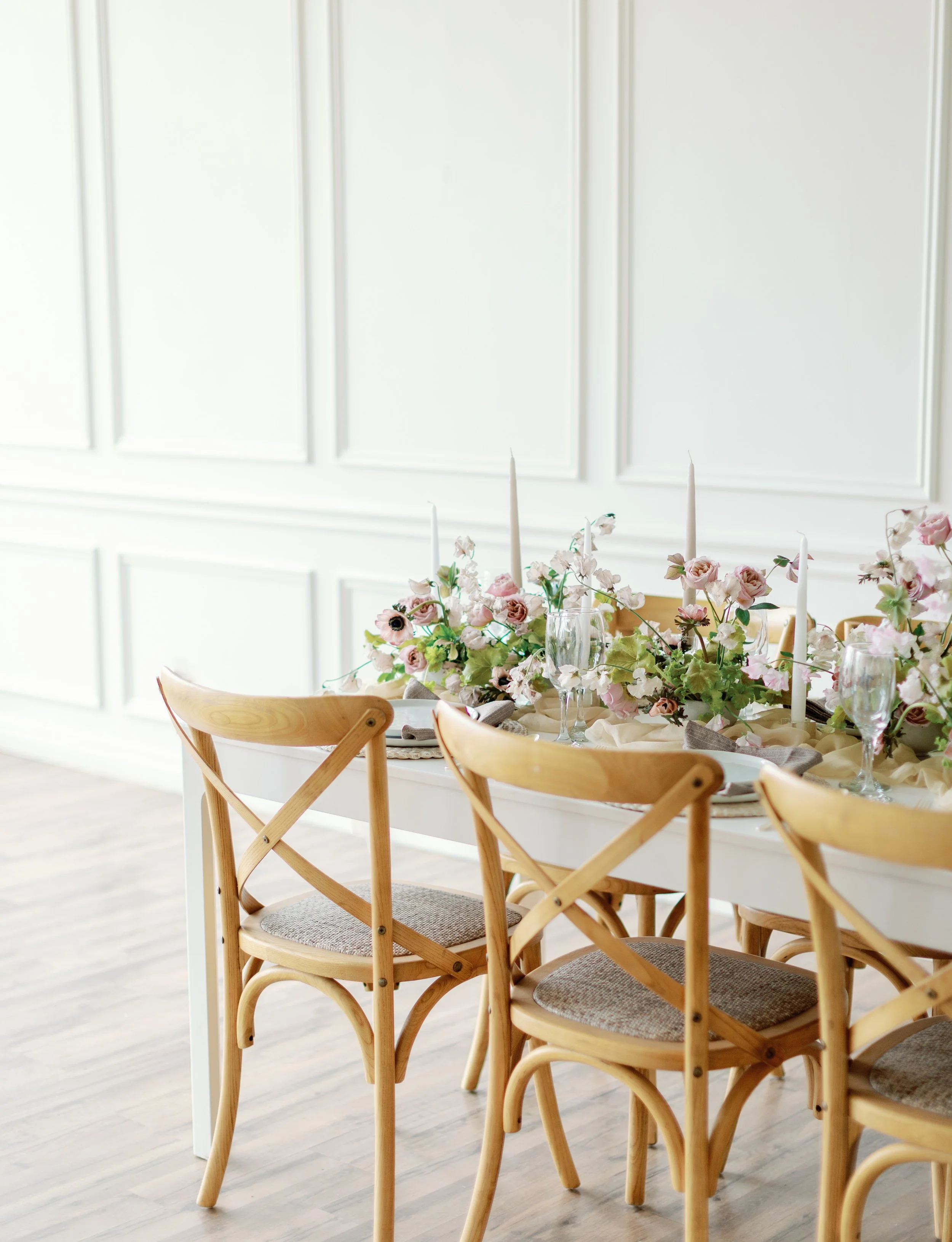 Niloo Rosi Design Michigan Floral Designer