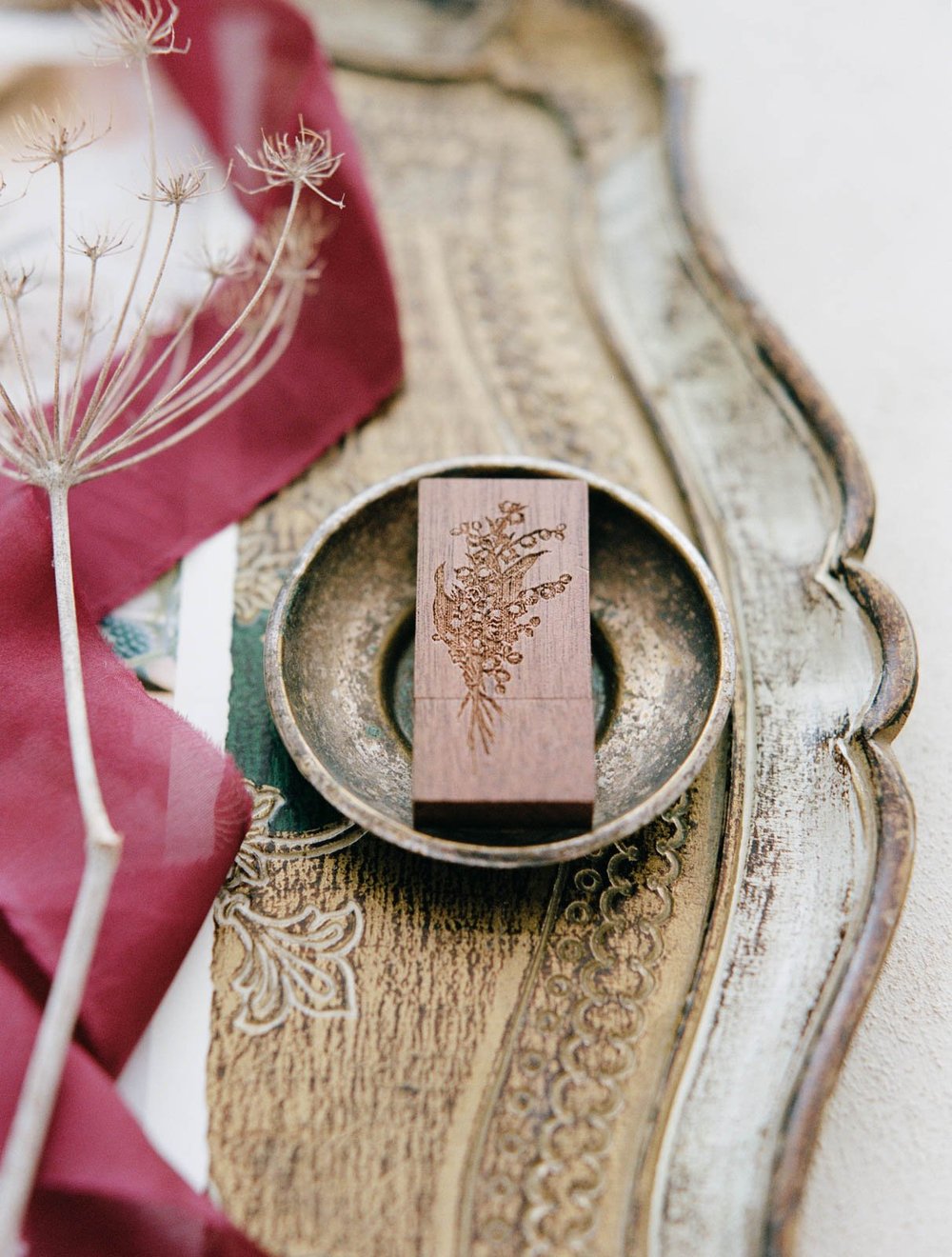 Personalised wood usbs — Atkins Lab
