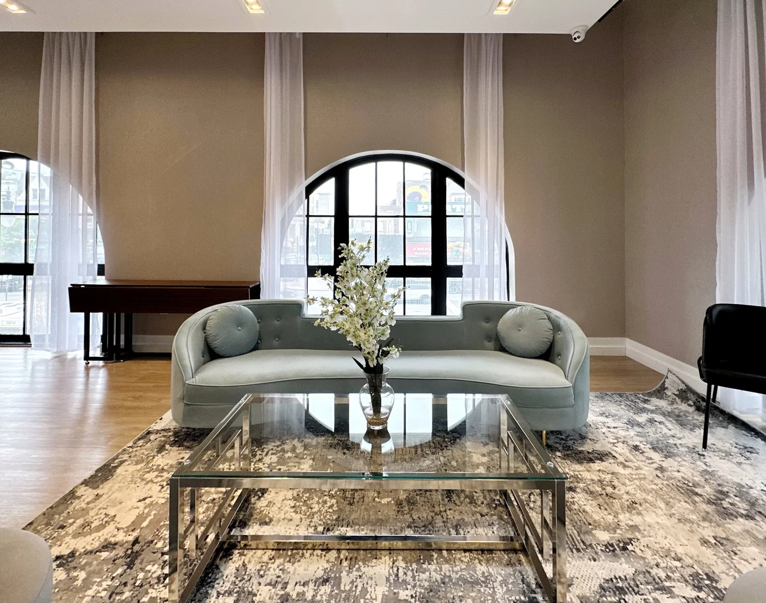 Small Officer in Downtown Newark, Indigo — Small Officer